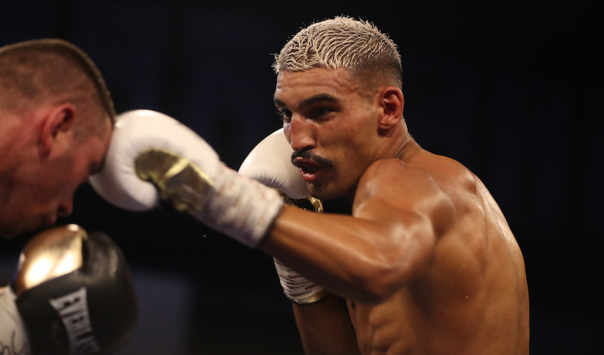 Boxe : Bilel Jkitou au sommet à Nanterre