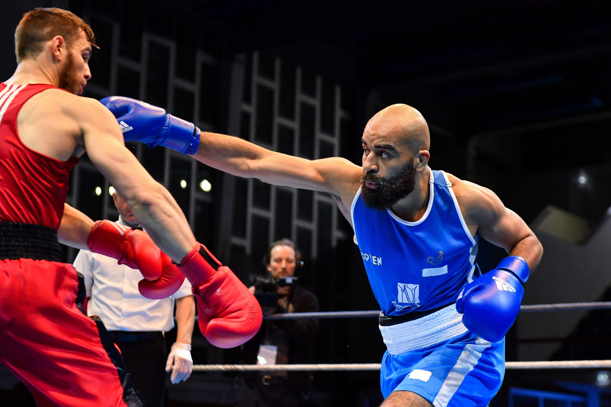 Boxe : Gaëtan Ntambwe, numéro 2 sur le fil