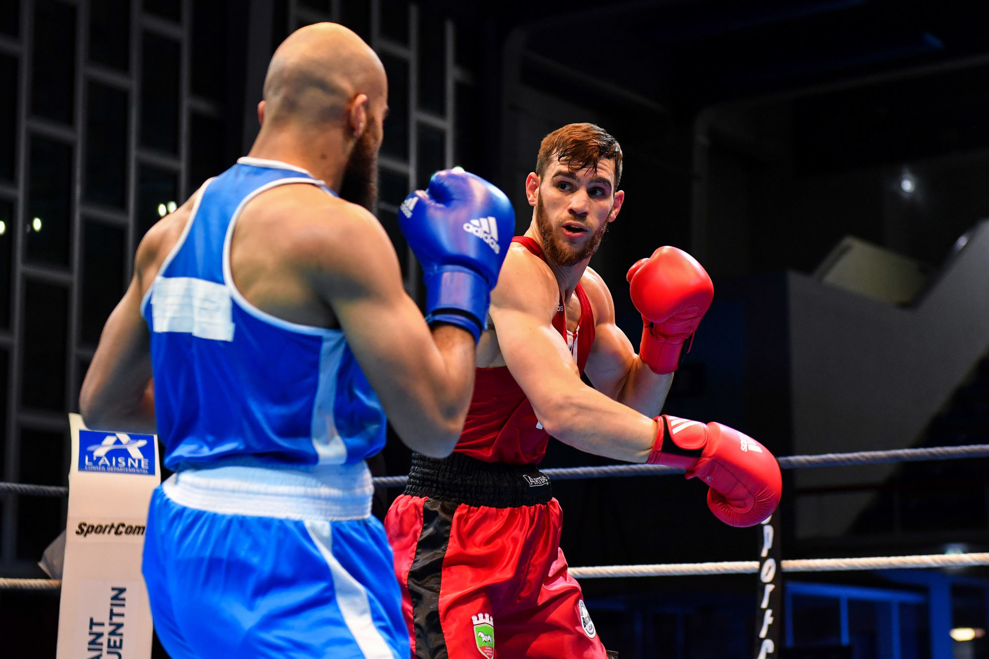 Boxe : Mathieu Bauderlique le plus costaud